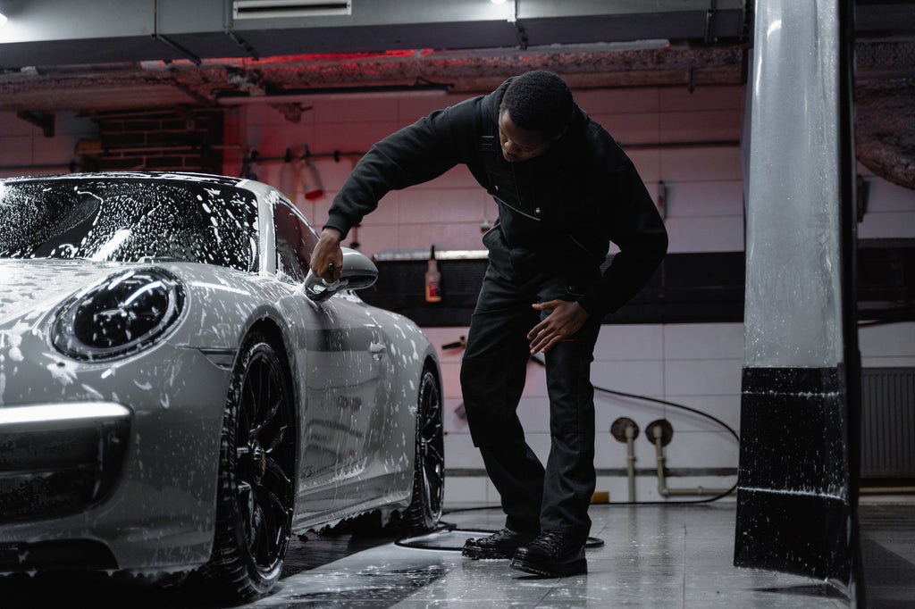 How to Keep Your Car Fresh and Clean - 9 DIY Car Detailing Tips ...